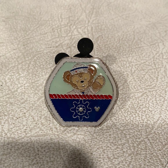 Disney | Accessories | Disney Duffy Bear Pin | Poshmark